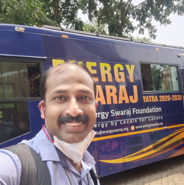 Vidya faculty member and student join Energy Swaraj Yatra | News & Events
